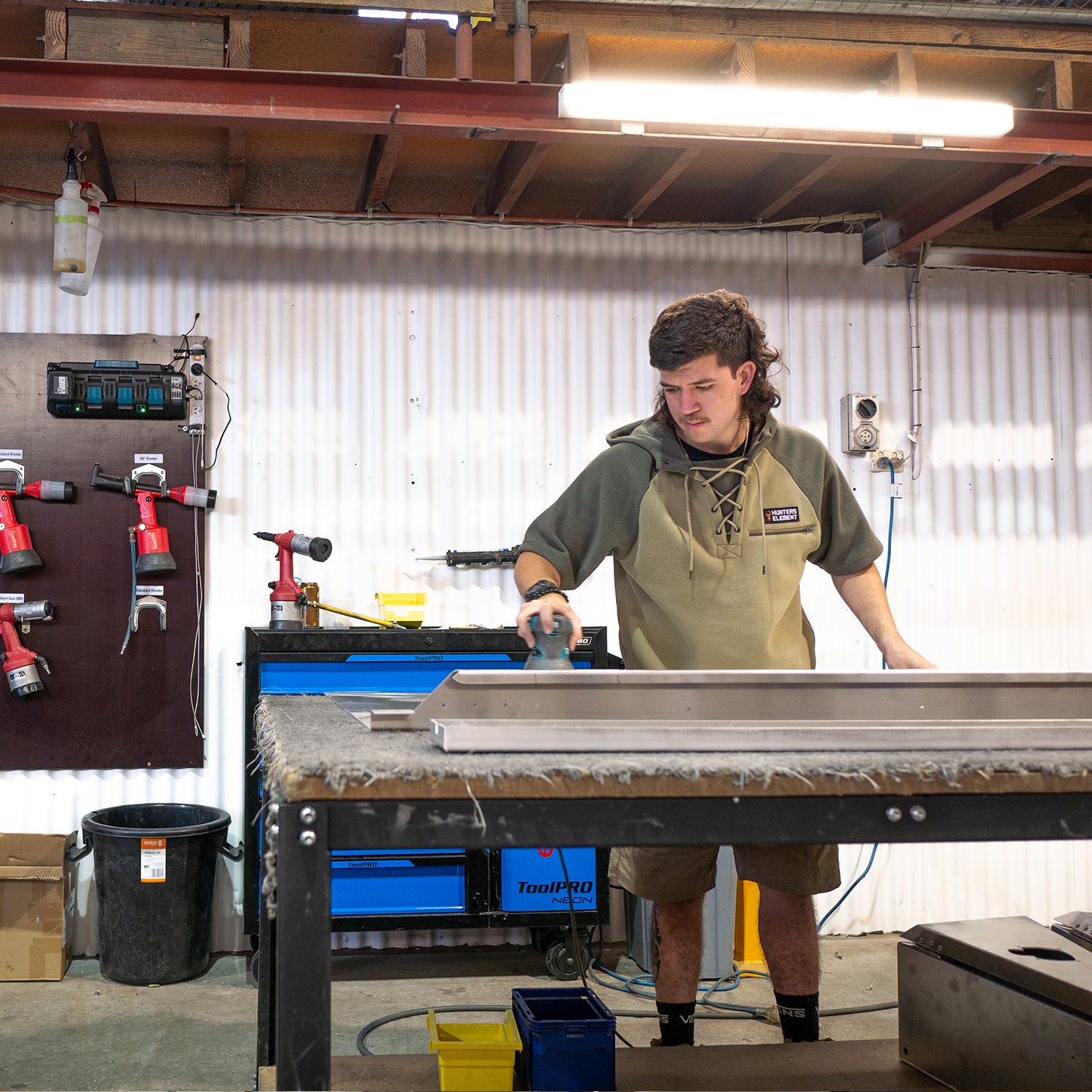 Workman Hood | Warm and Functional - Hunters Element NZ